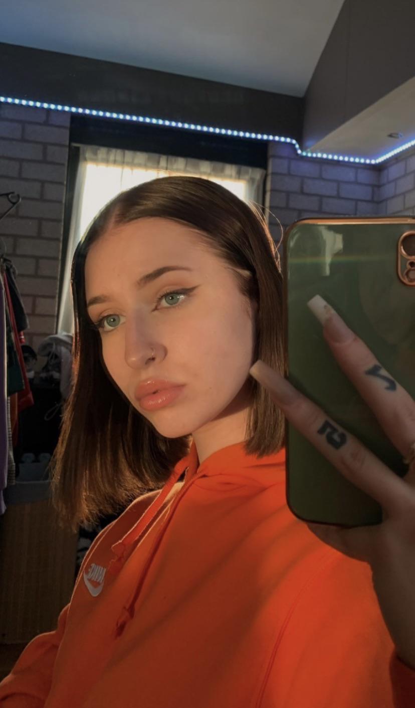 Jesus Christ All I Want Is For My Cousin To Wrap Those Big Lips Around My Cock Scrolller