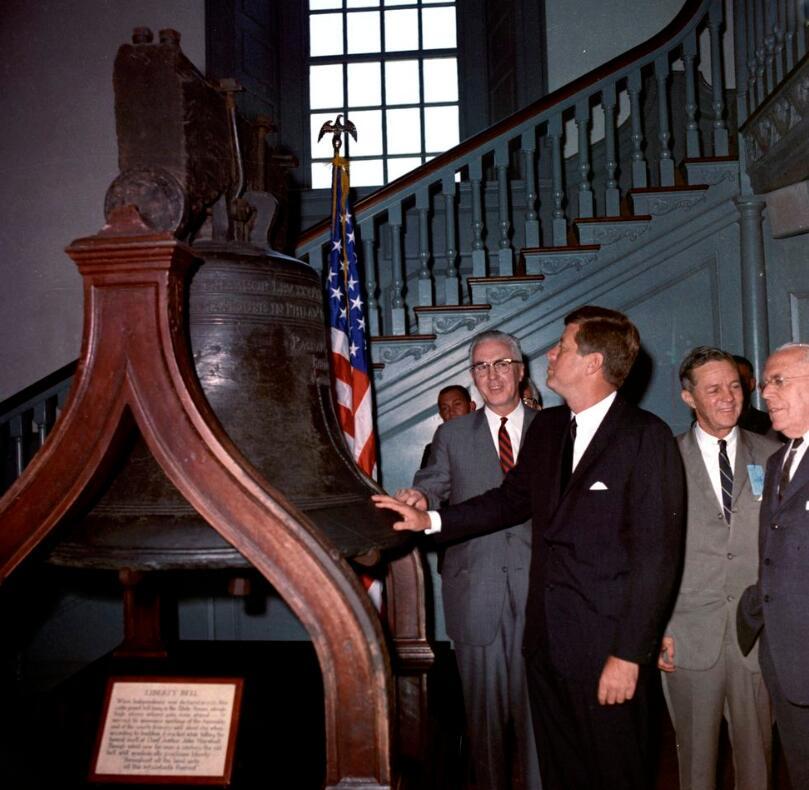 JFK views Liberty Bell, Independence Hall, Philadelphia, July 4, 1962 | Scrolller