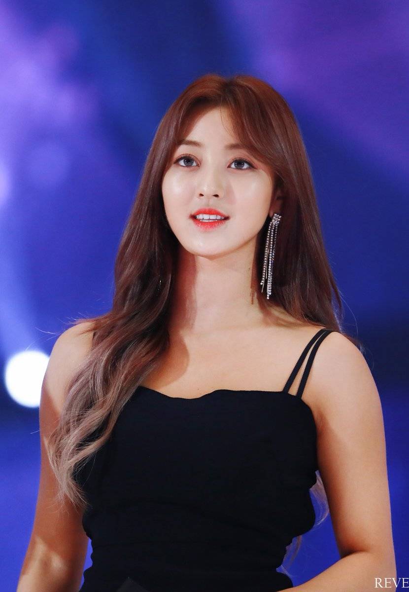 Jihyo | Scrolller
