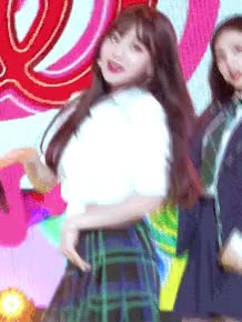 Jihyo - green plaid skirt, white top | Scrolller