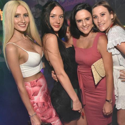 Jodeci with some girlfriends | Scrolller