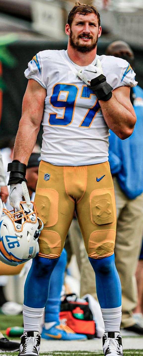 Joey Bosa’s Bulge. | Scrolller