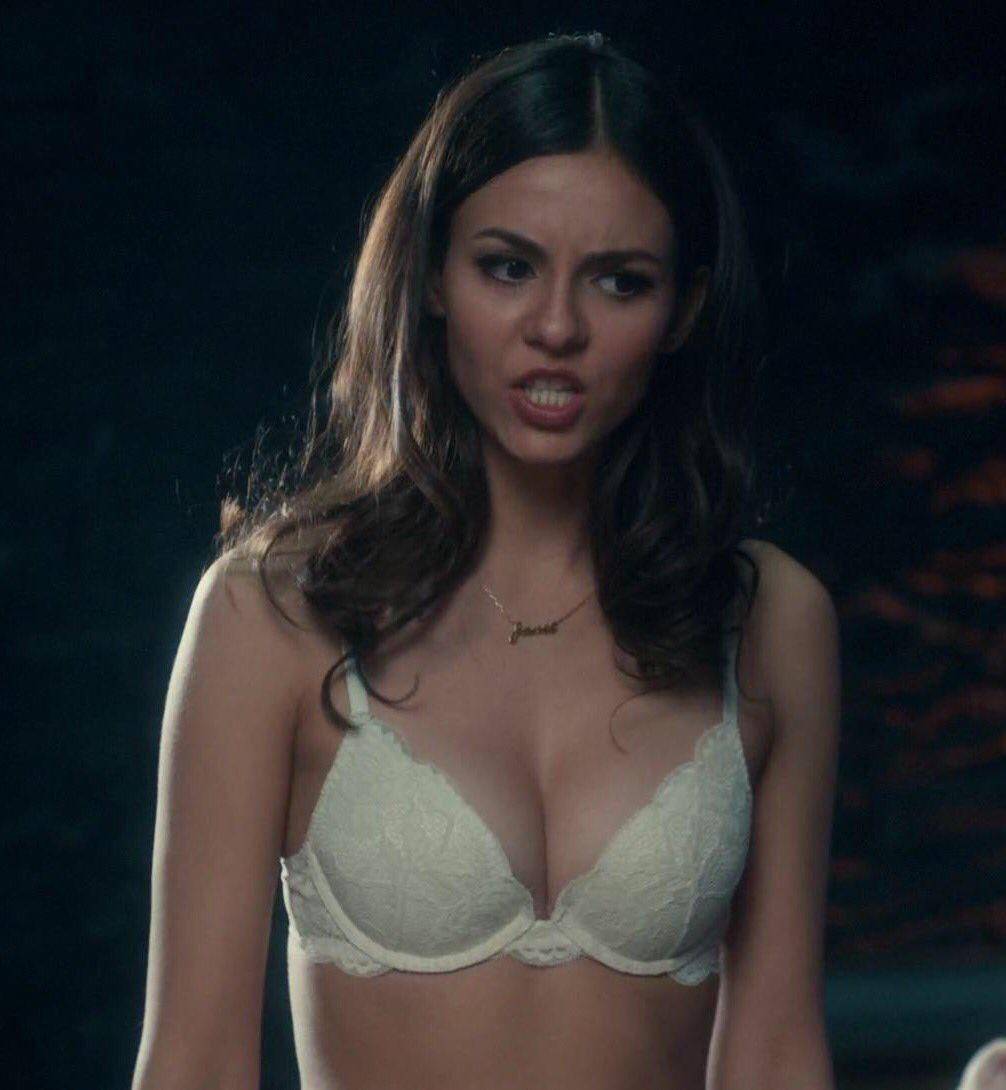 Joi or play as Victoria or Ariana and make me bust | Scrolller