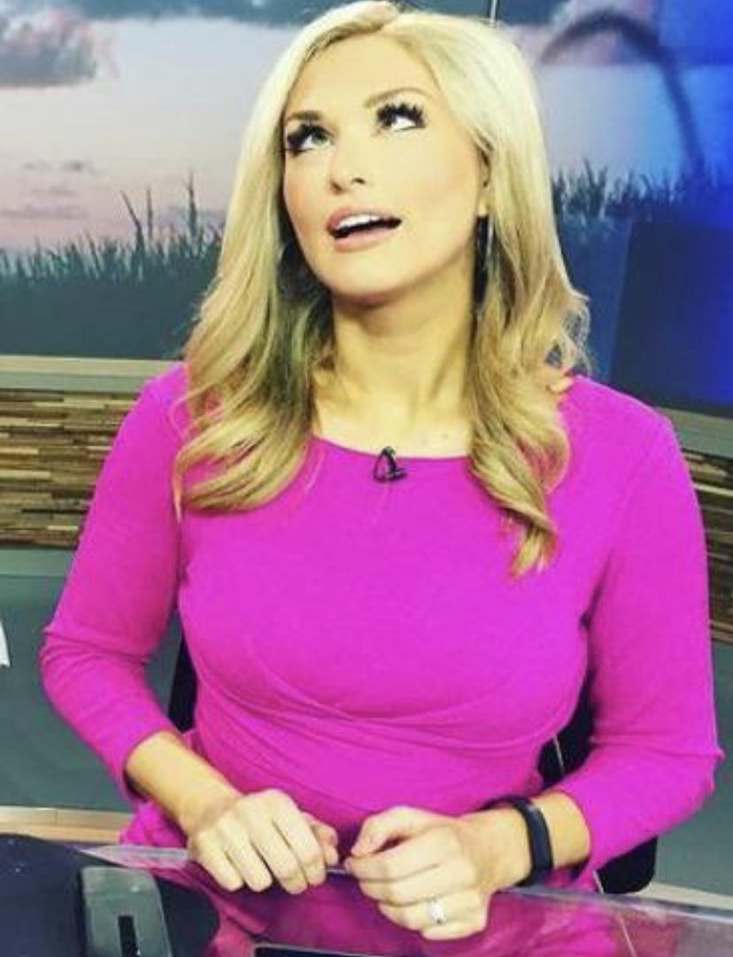 Join my server for her if you like her | Scrolller