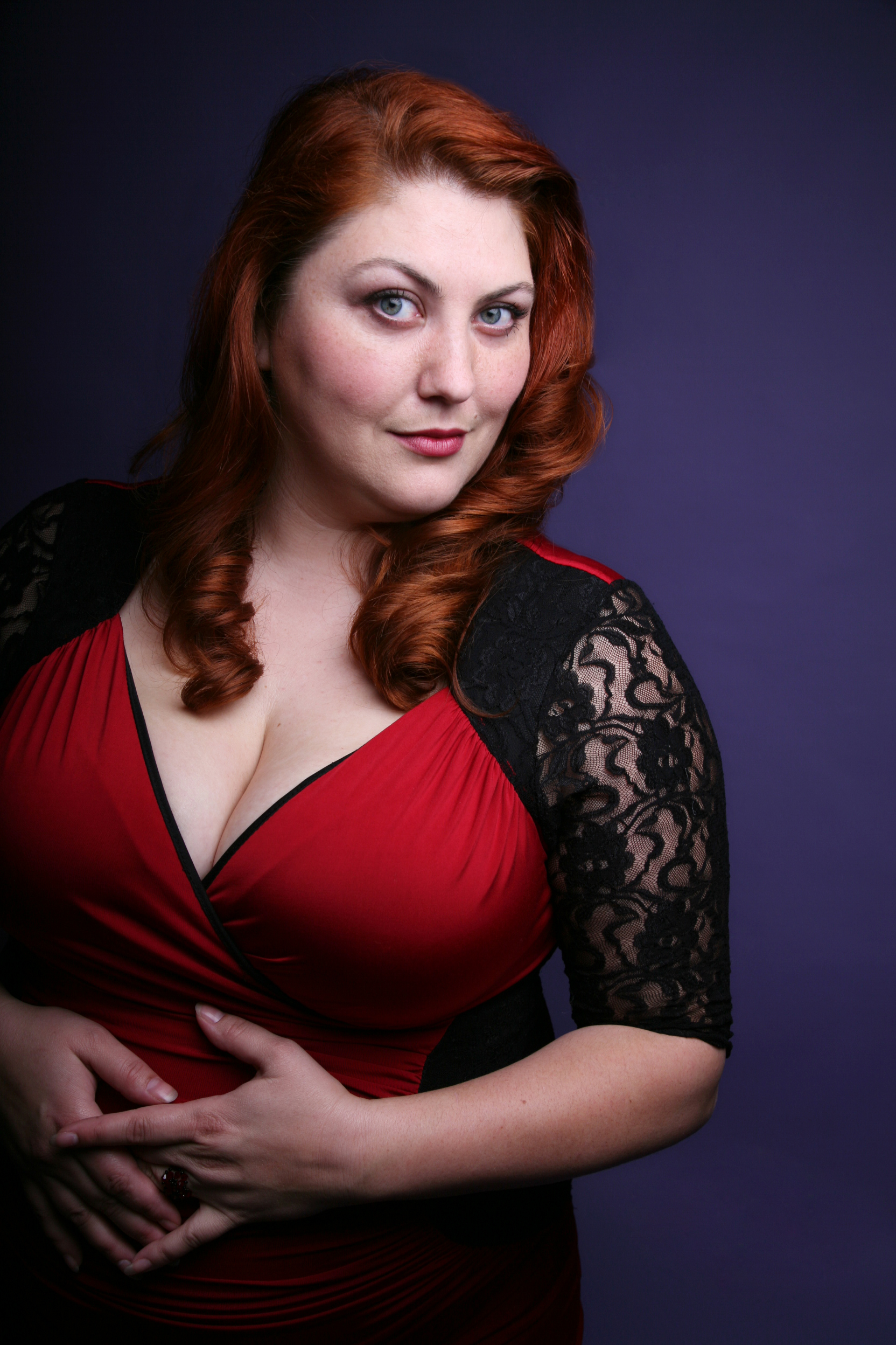 Joy Nash | Scrolller