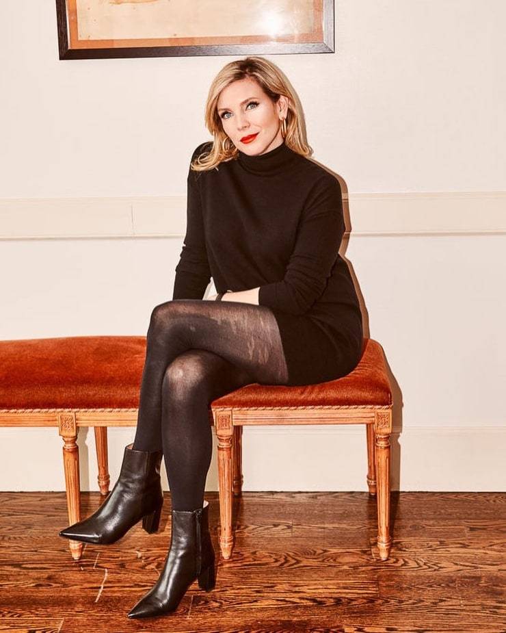 June Diane Raphael | Scrolller