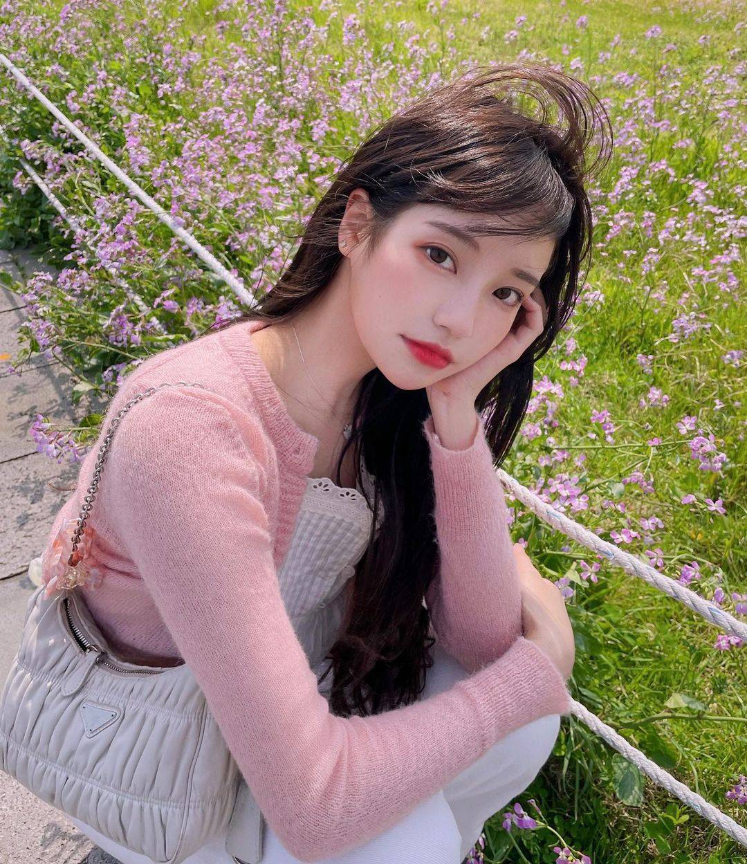 Jung Yoon | Scrolller