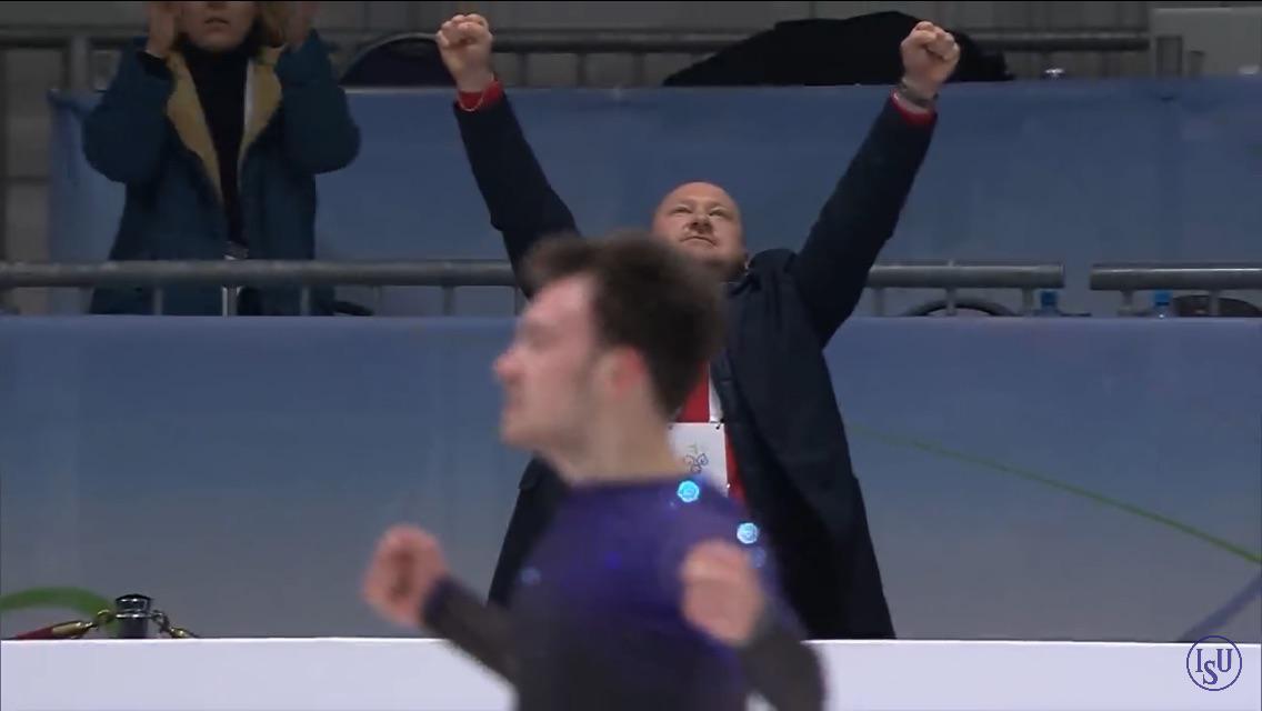 Just caught up with the mens fp. This is the moment i started crying | Scrolller
