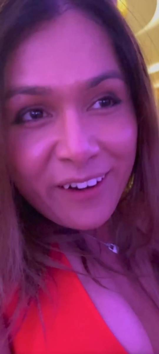 just chillin | Scrolller