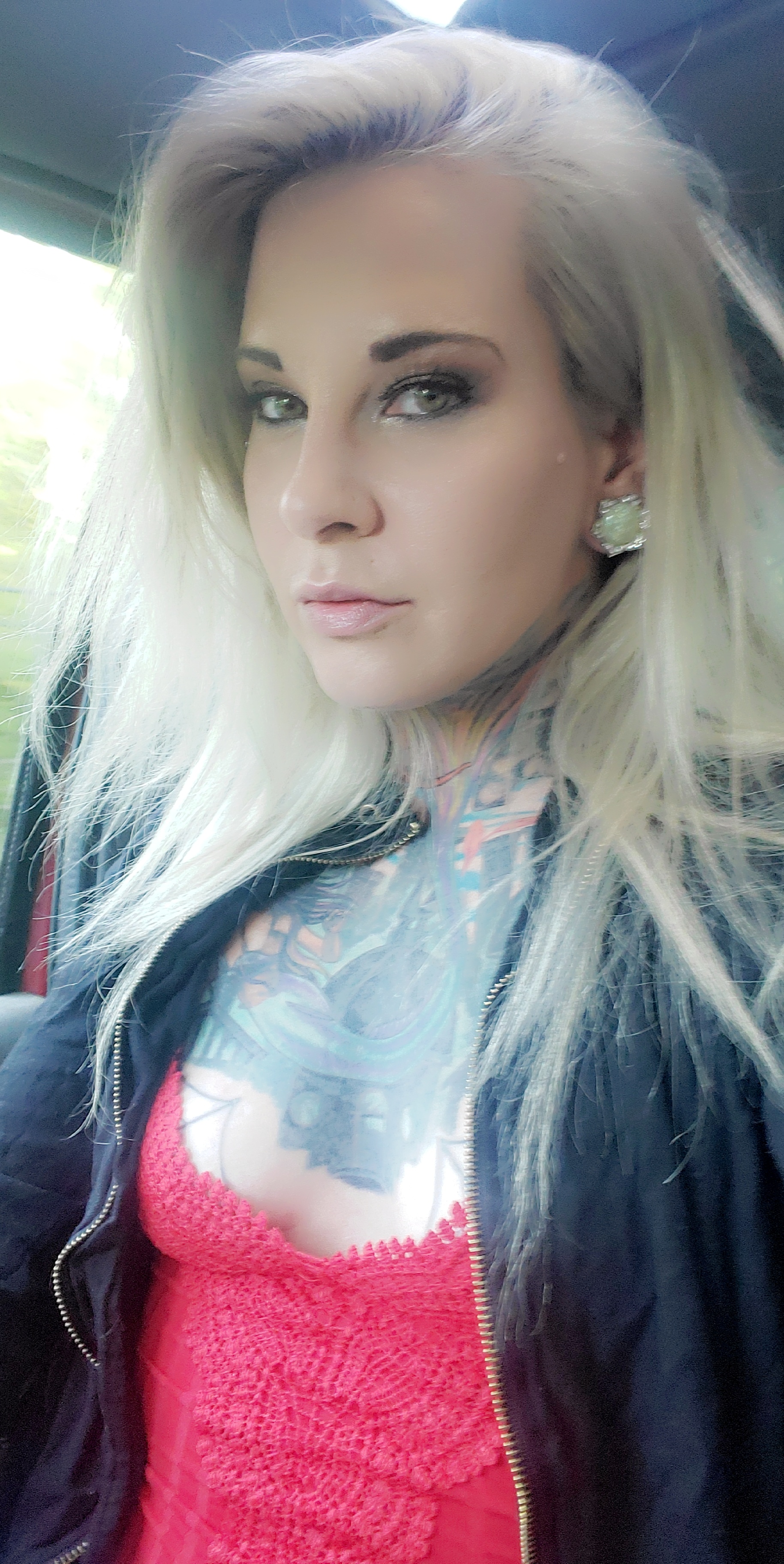 Just couldn't help but feel hot here | Scrolller