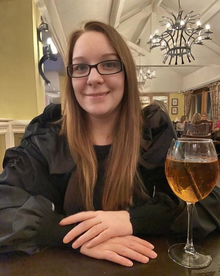 Just feeling cute 🤭💋 | Scrolller