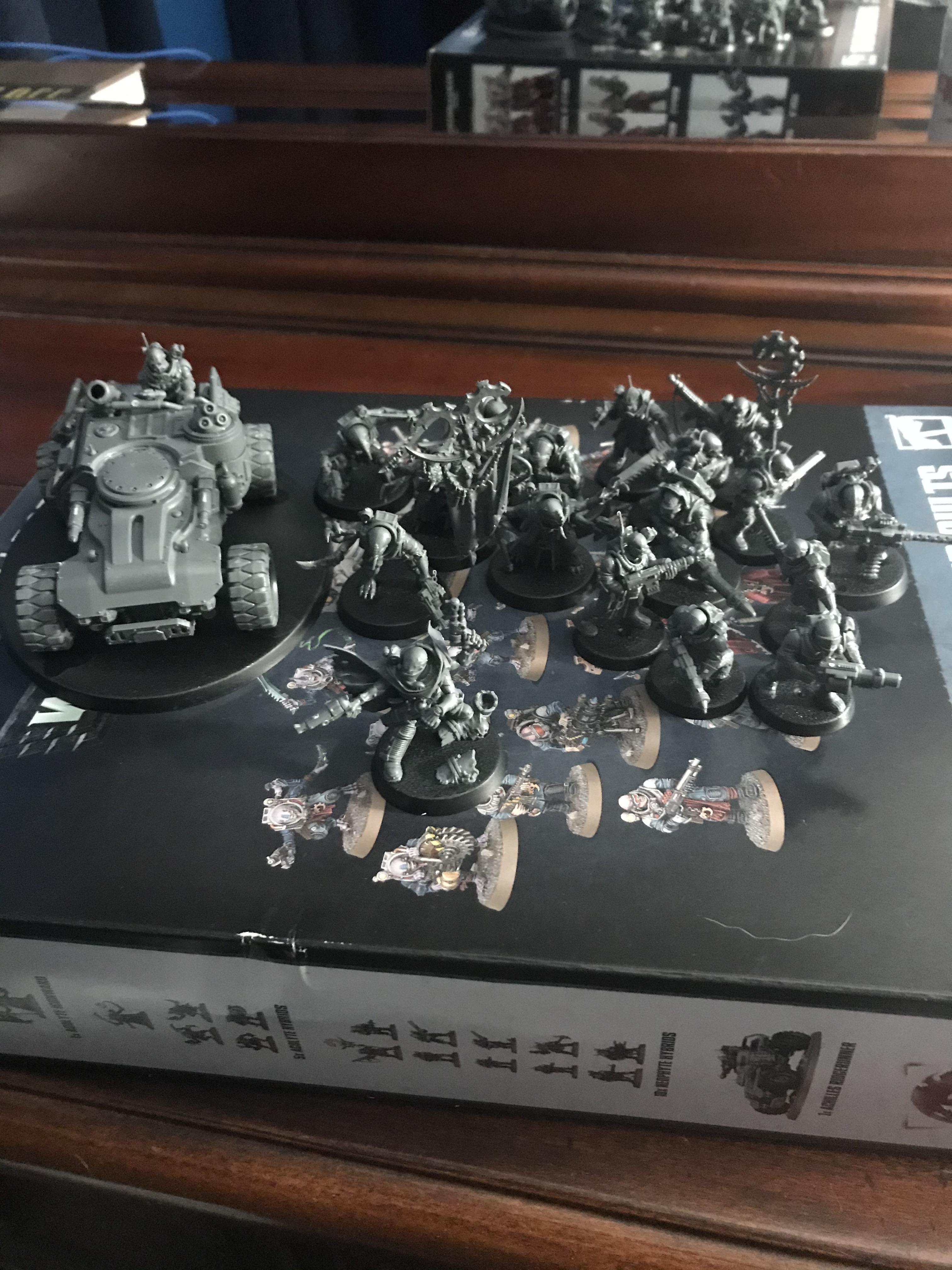 Just finished building my first ever set of minis! For the four armed emperor brothers! | Scrolller