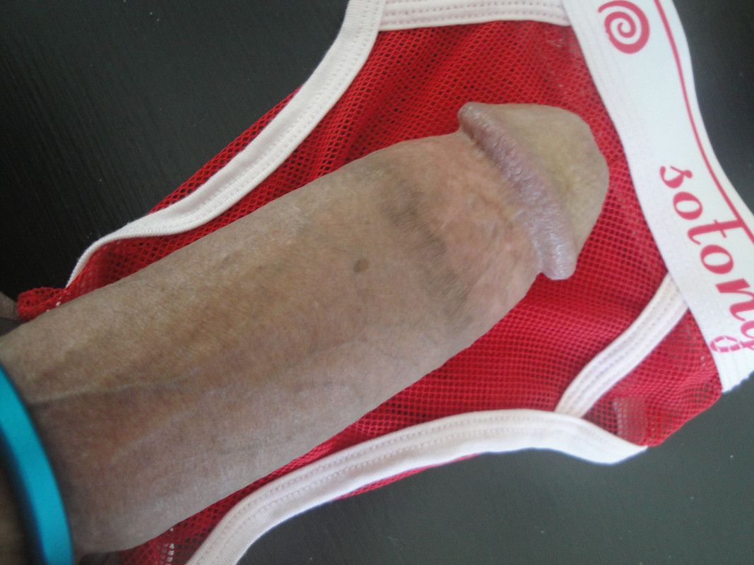 Just Laying Out Today's Attire ... | Scrolller