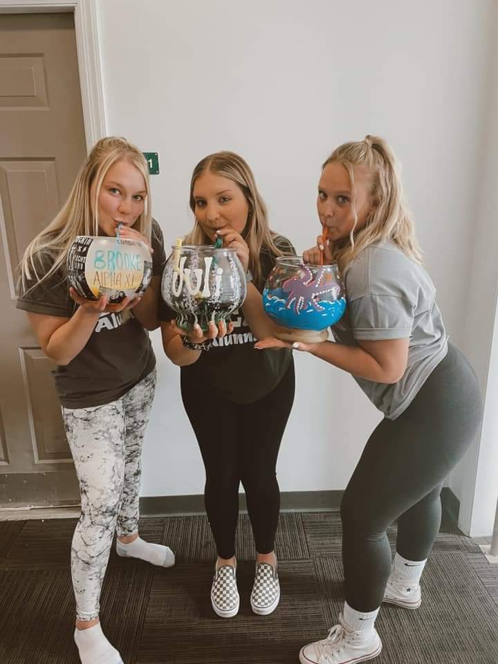 Just some average college girls | Scrolller