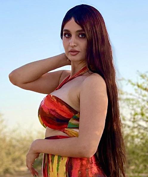 Just staring only on the tan lines.. 😍 | Scrolller