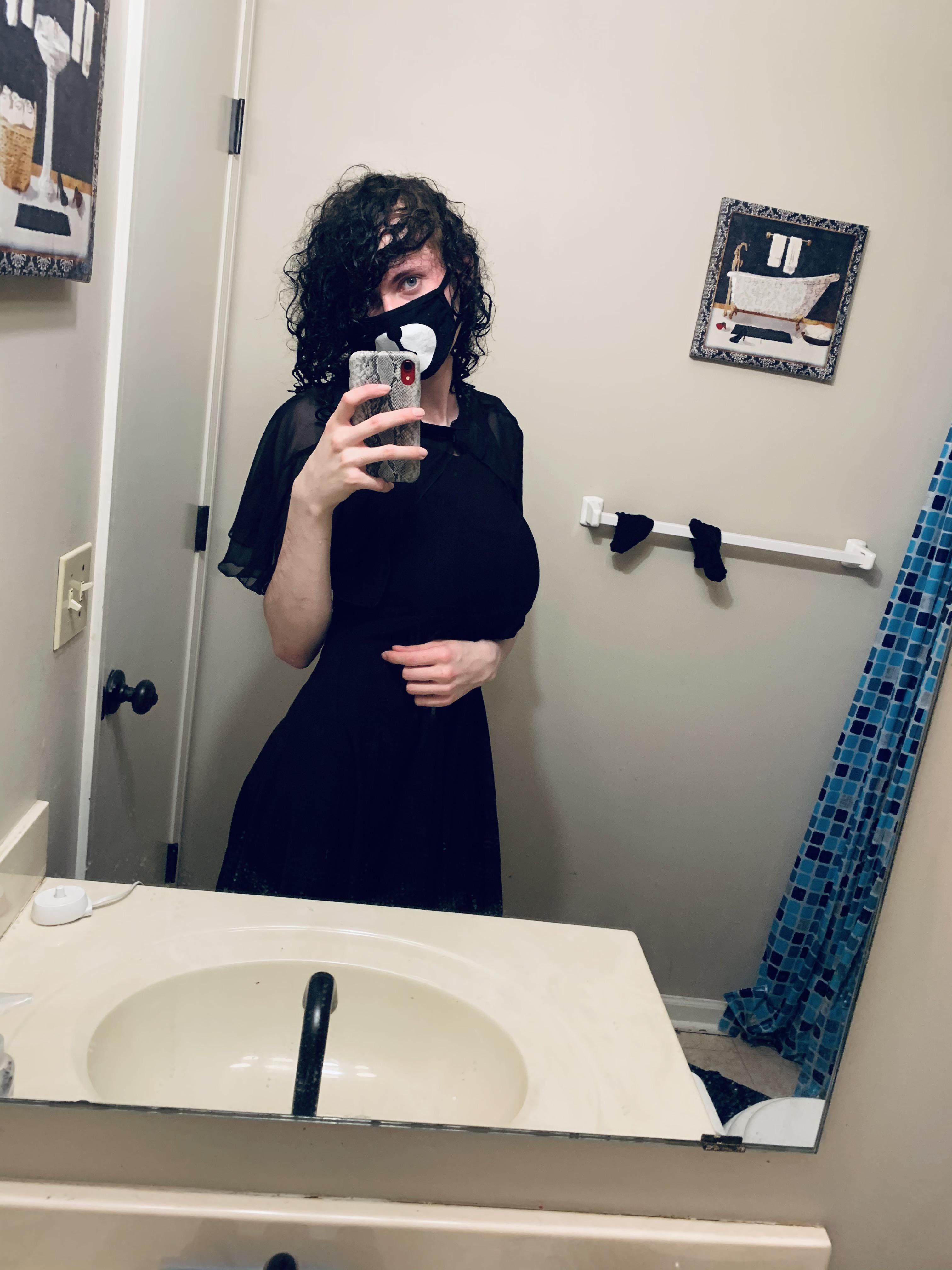 Just your average emo cross dresser, | Scrolller