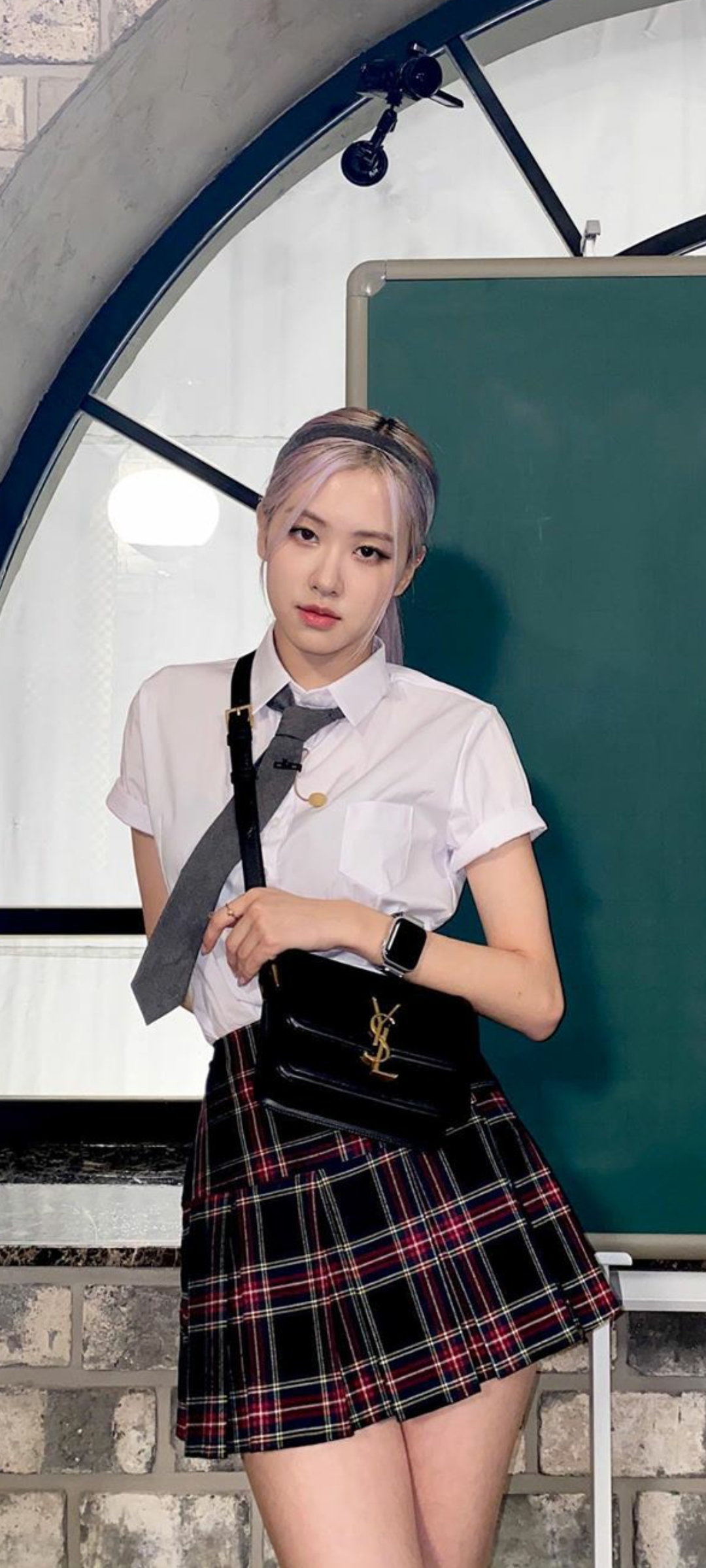 K-Pop’s “Rose” | Scrolller