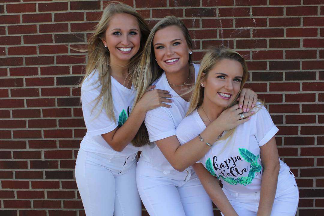 Kappa Delta... Love the white jeans | Scrolller