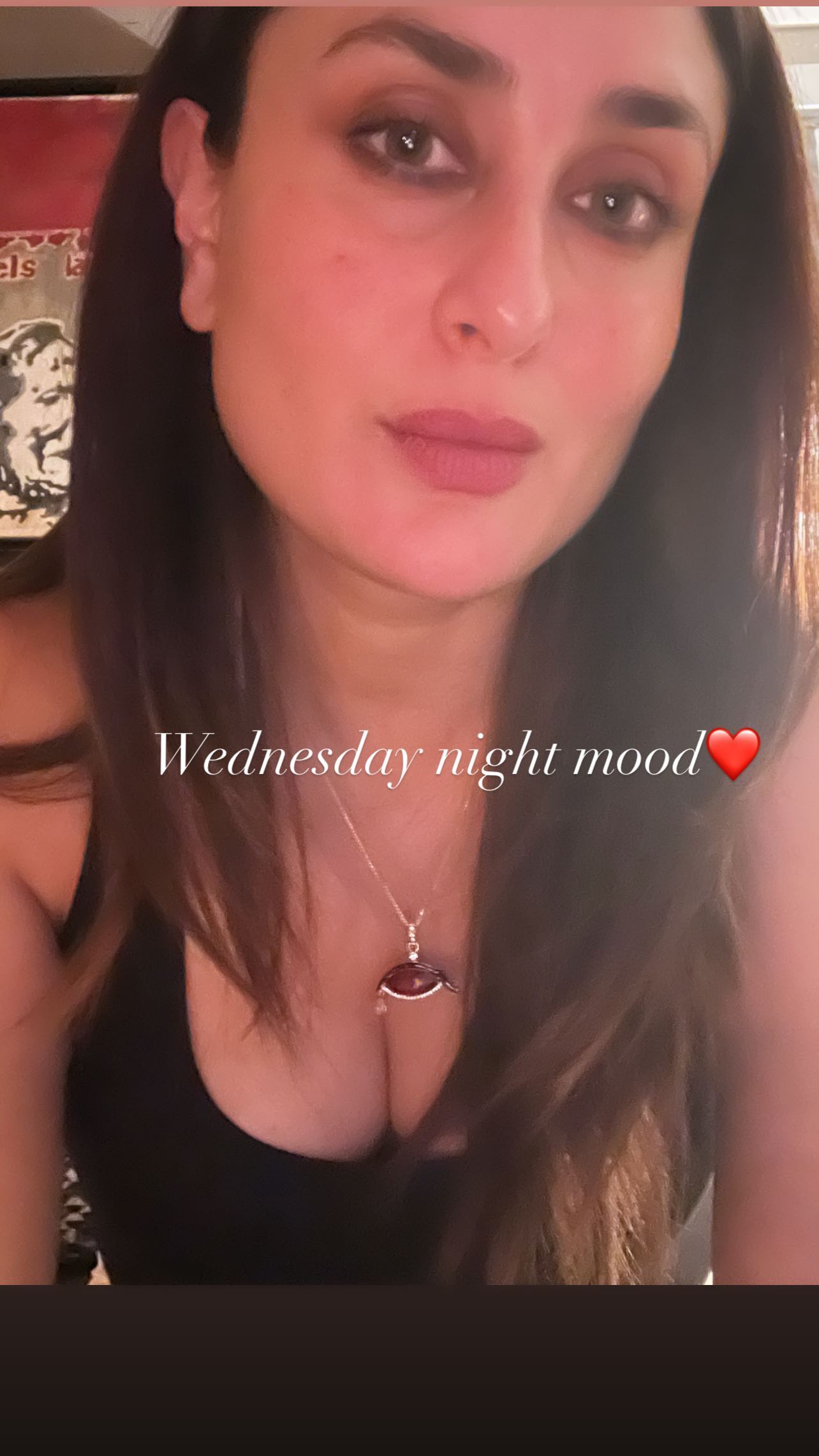 Kareena kapoor has the perfect lusty face | Scrolller