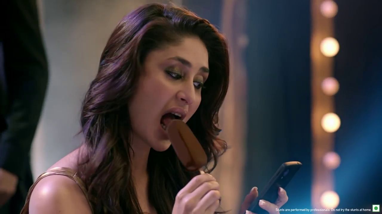 Kareena Kapoor Maxum Ad | Scrolller