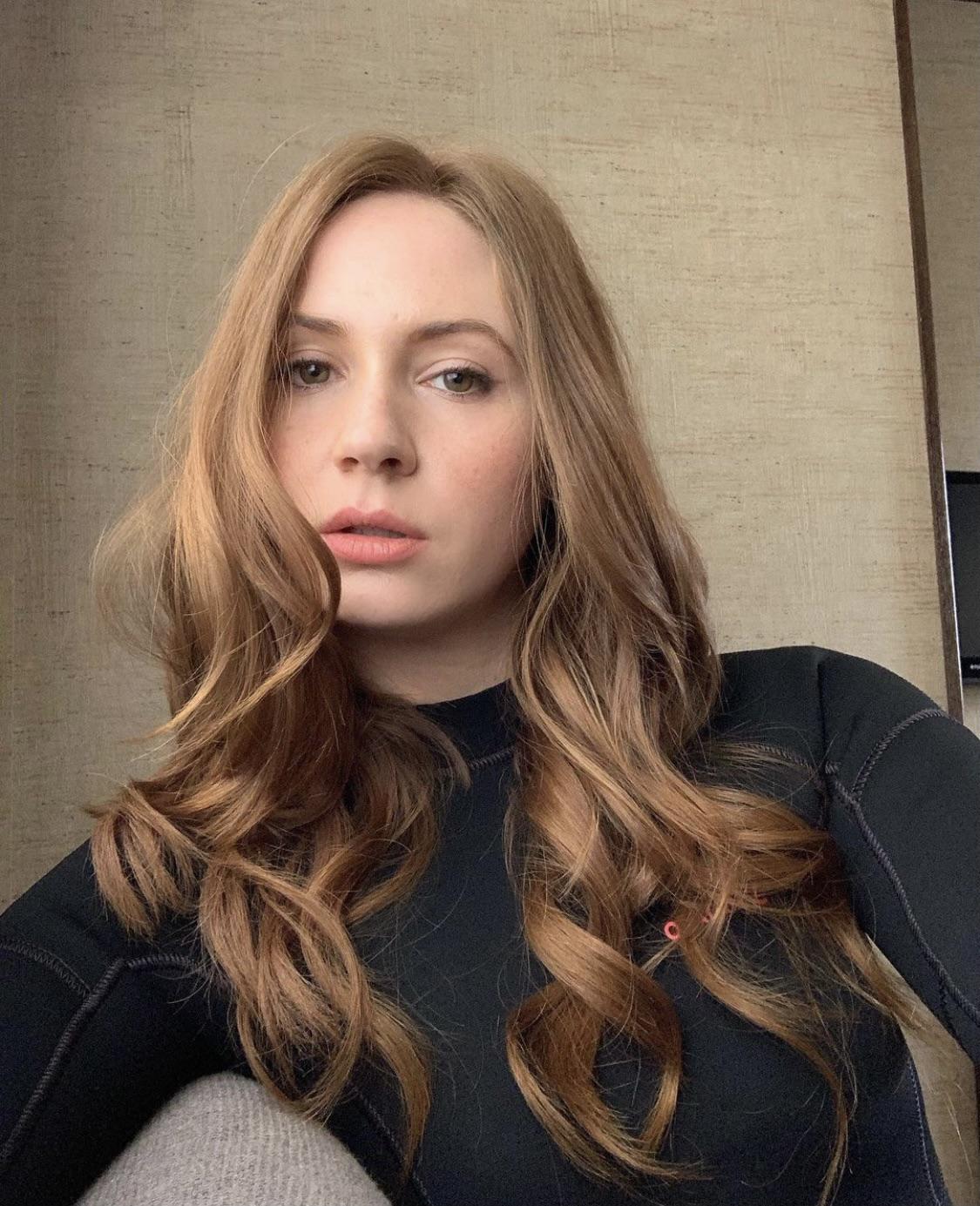 Karen Gillan | Scrolller