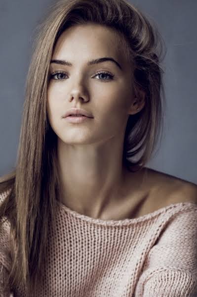 Karolina S [irtr] | Scrolller