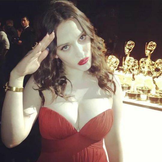Kat dennings | Scrolller