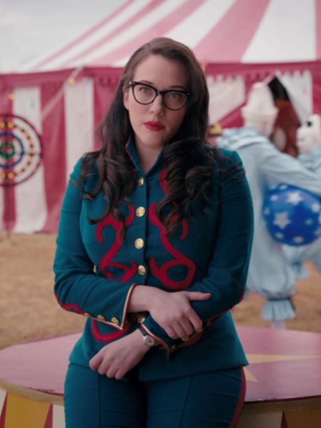 Kat Dennings Is Hot Even When She's Not Showing Her Huge Jugs! | Scrolller