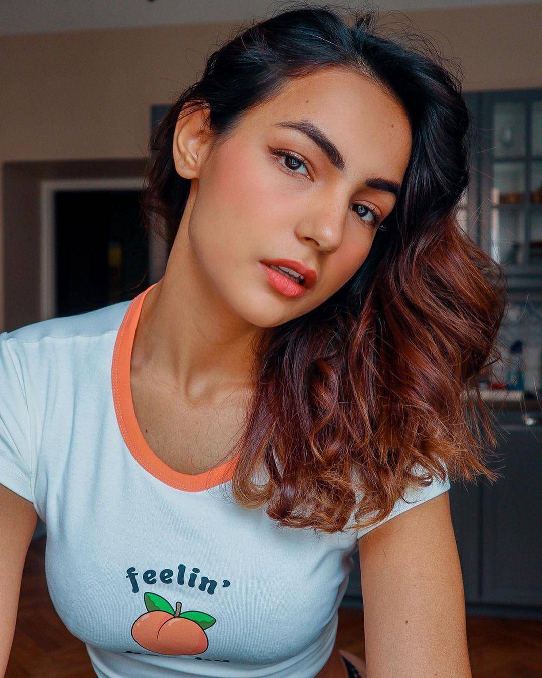 Kat Kristian! She’s soo freaking cute 😍 | Scrolller