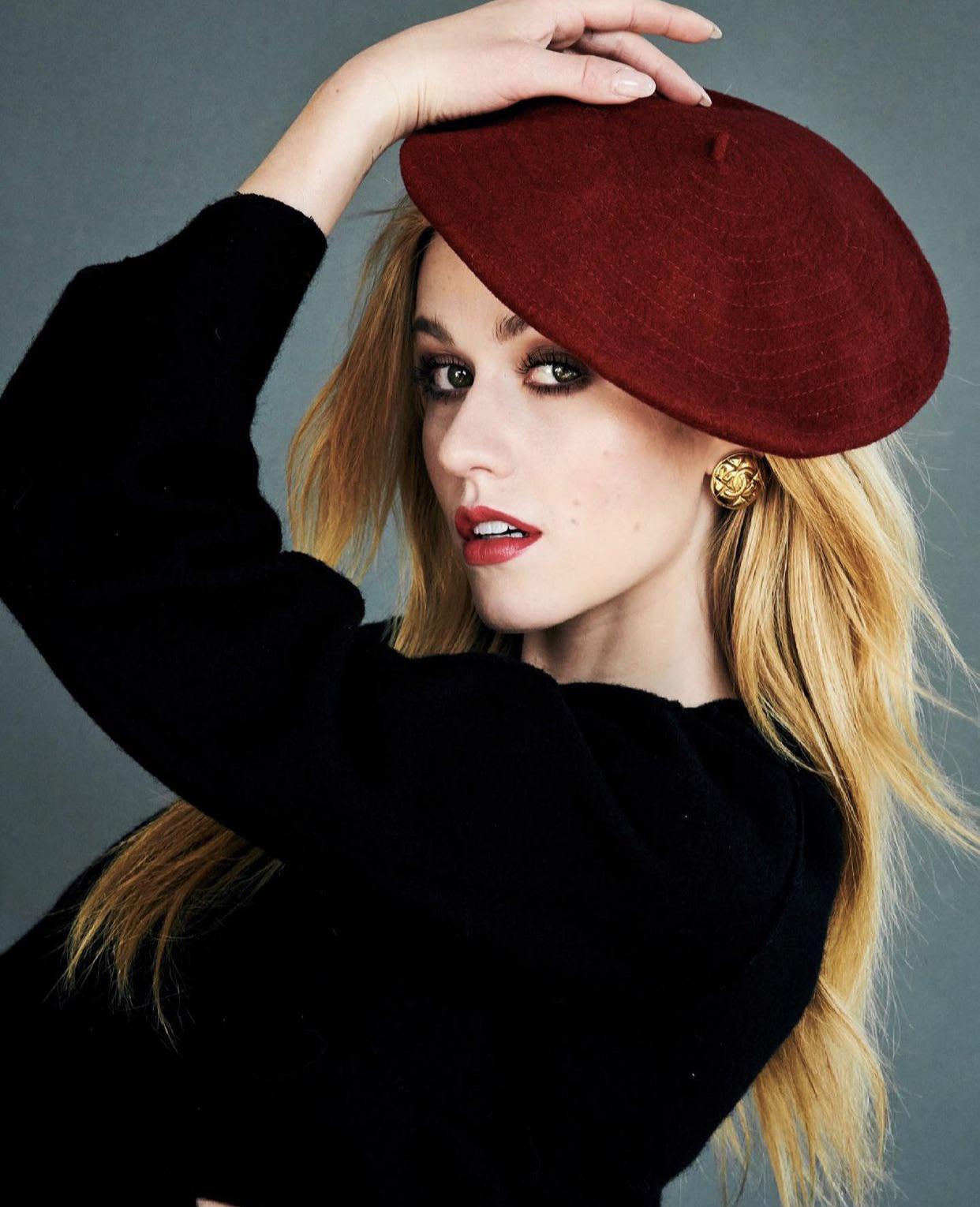 Raspberry beret | Scrolller