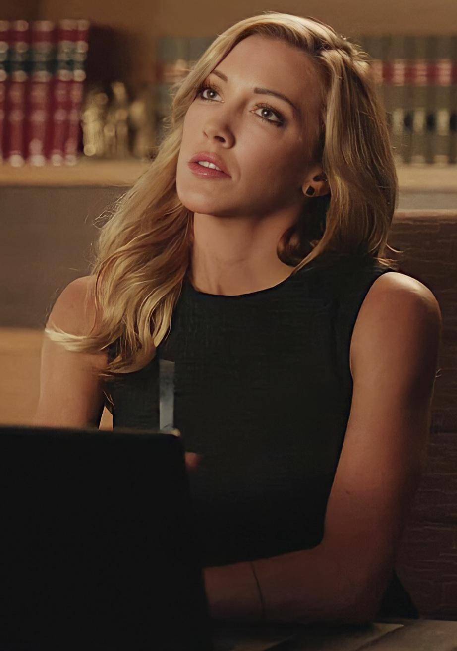 Katie in arrow season 7 , she's incredibly beautiful | Scrolller