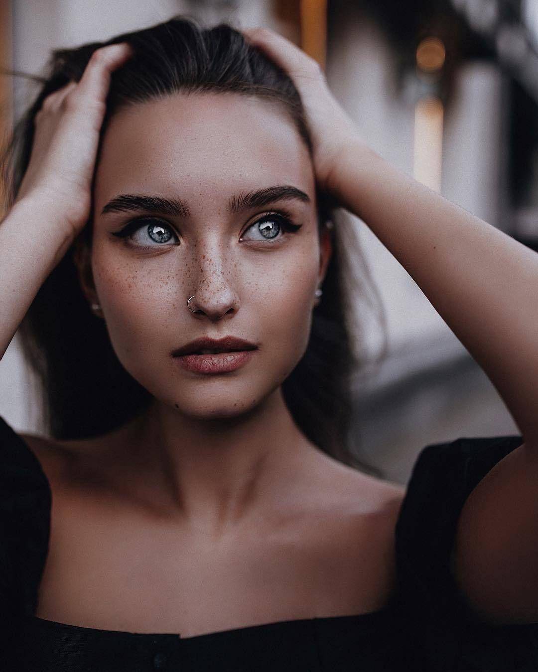 Katya Miro | Scrolller