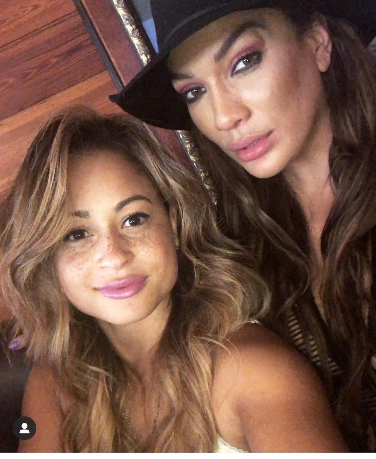 Kayla and Nia | Scrolller