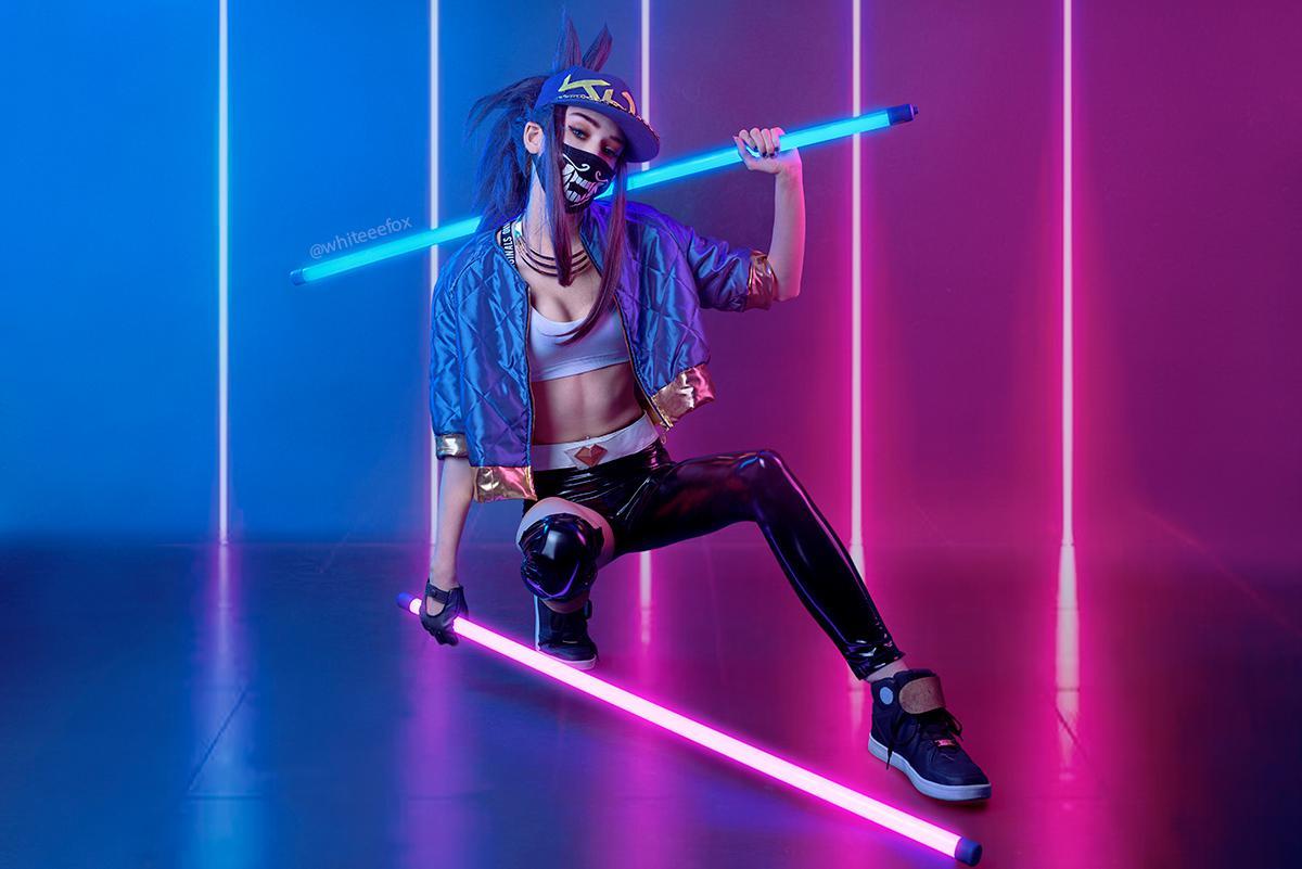 KDA Akali by White Fox | Scrolller