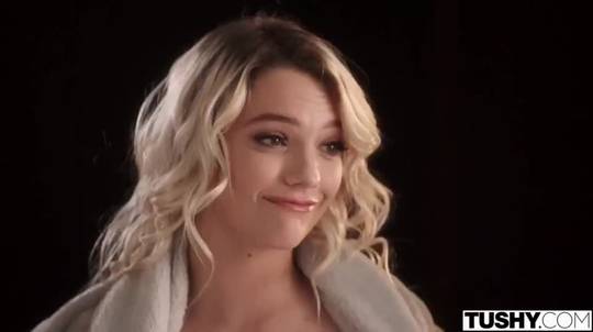 Kenna James Doing Double Duty and Payload | Scrolller