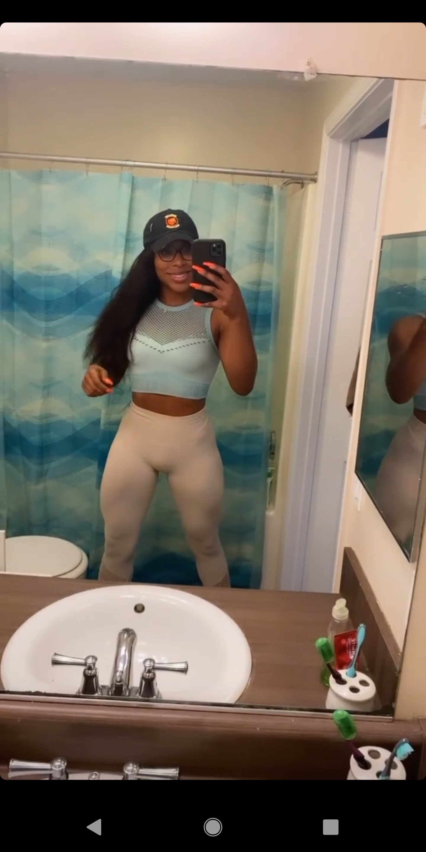 Kiara Phillips | Scrolller