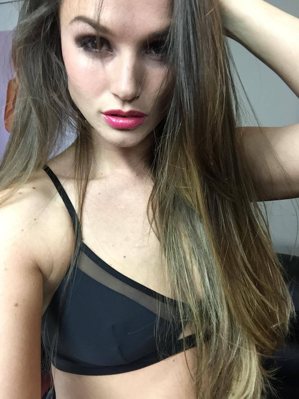 Killer Eyes of Natural Beauty | Scrolller