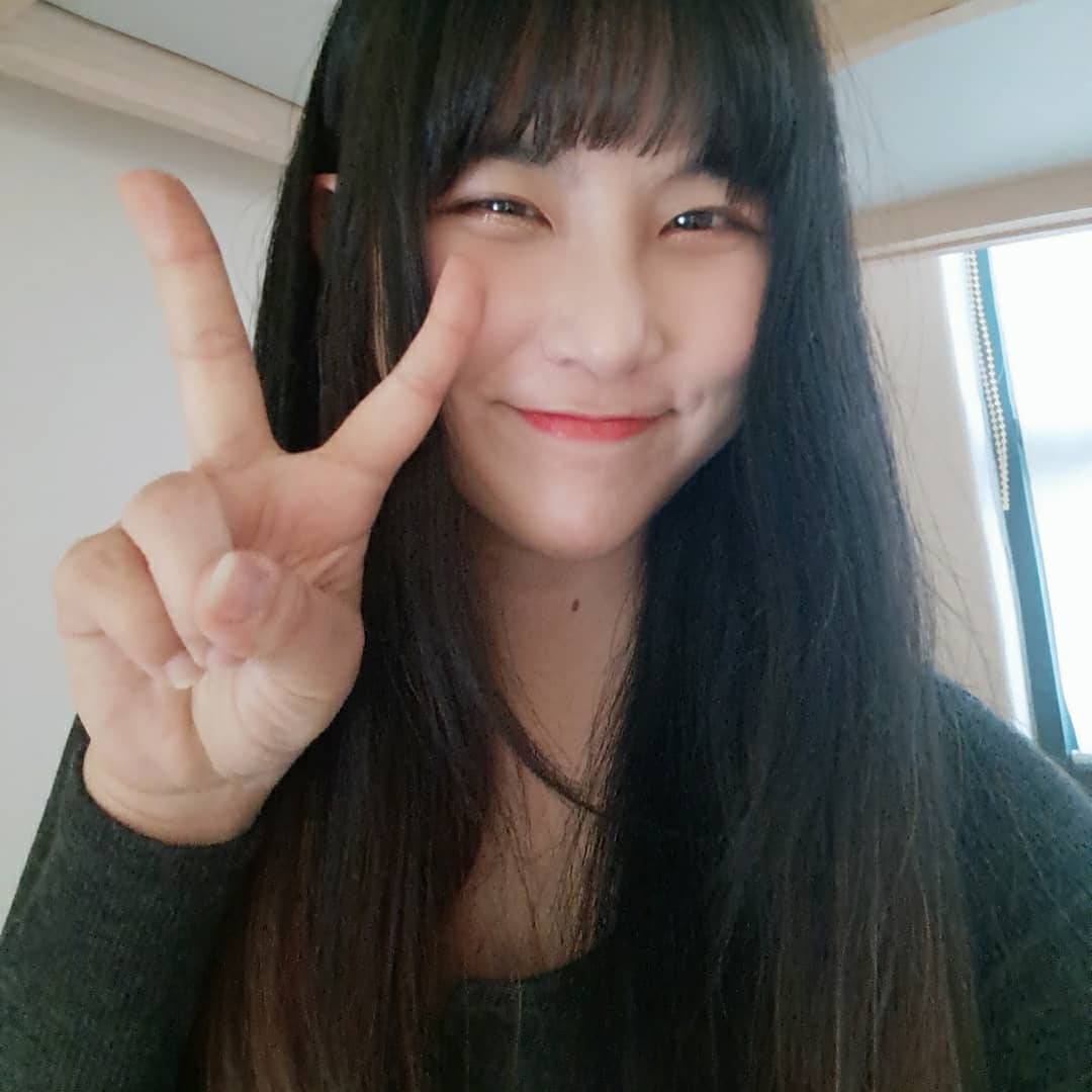 Kim Ye-won / Yehana | Scrolller