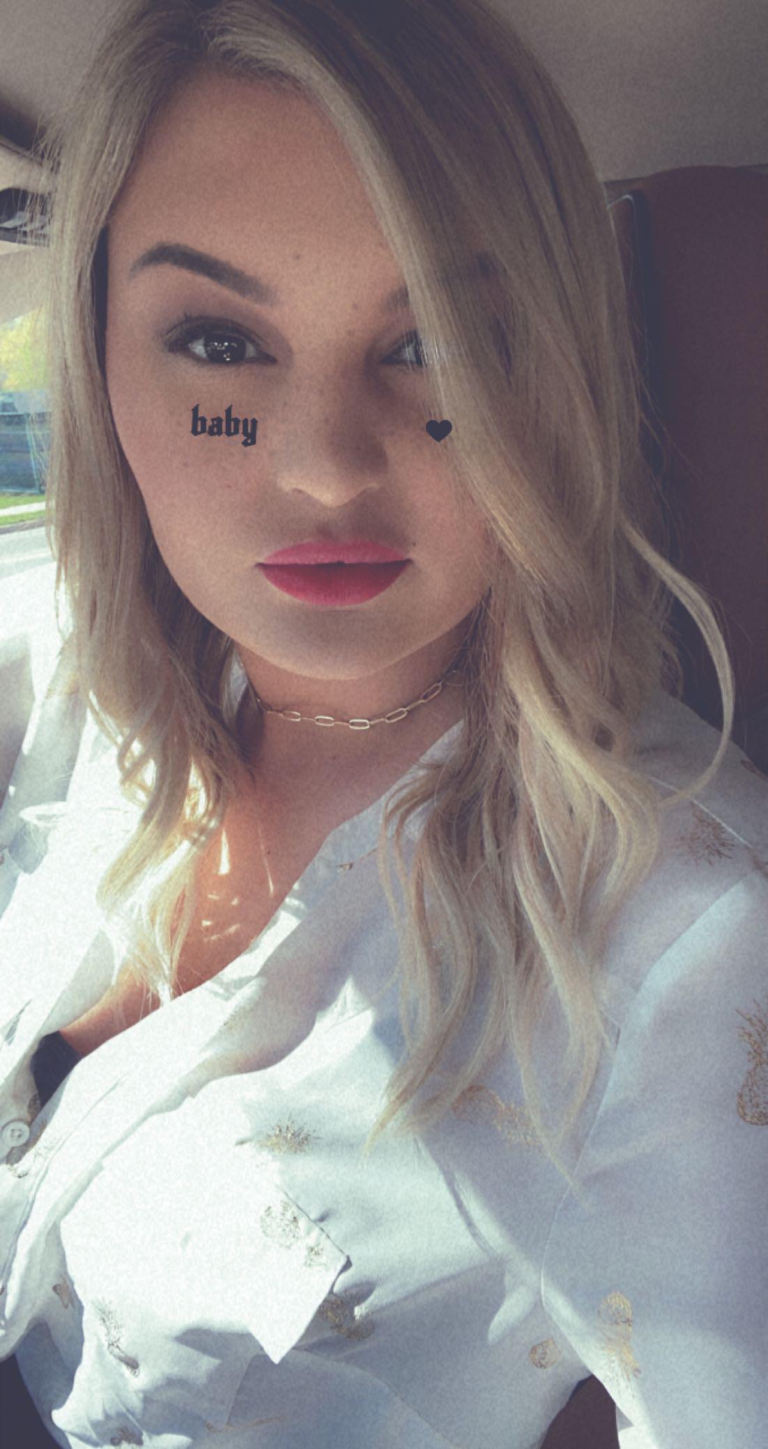 kisses from your mistress 💋 | Scrolller