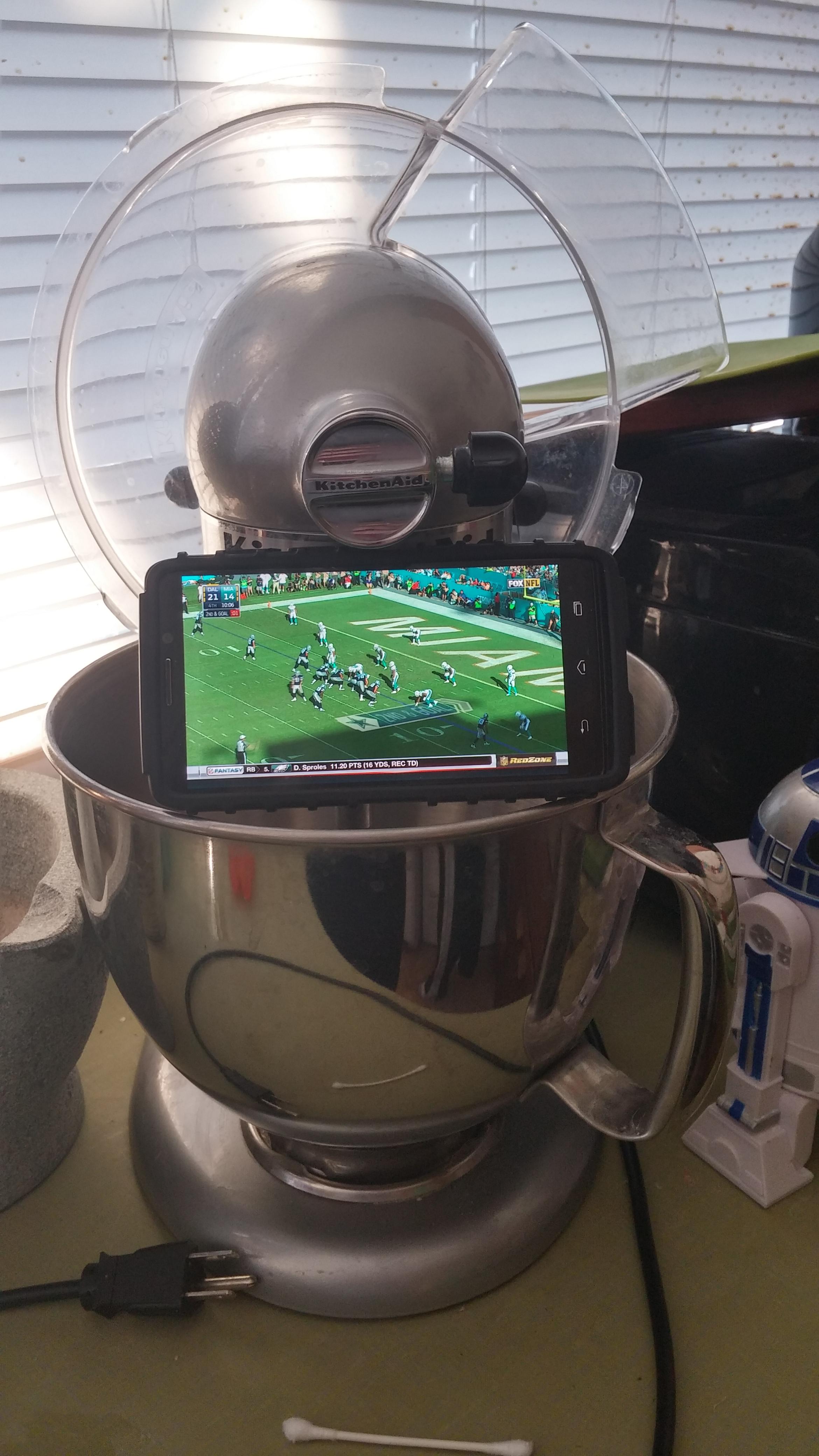 Kitchen aid cell phone attachment | Scrolller