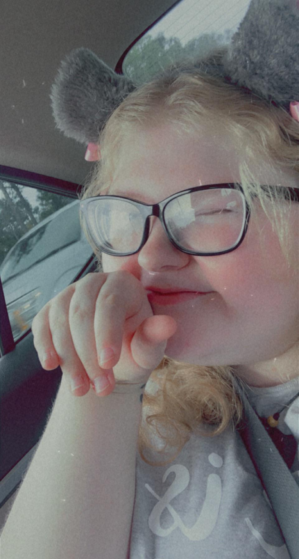 Kitty ears! | Scrolller