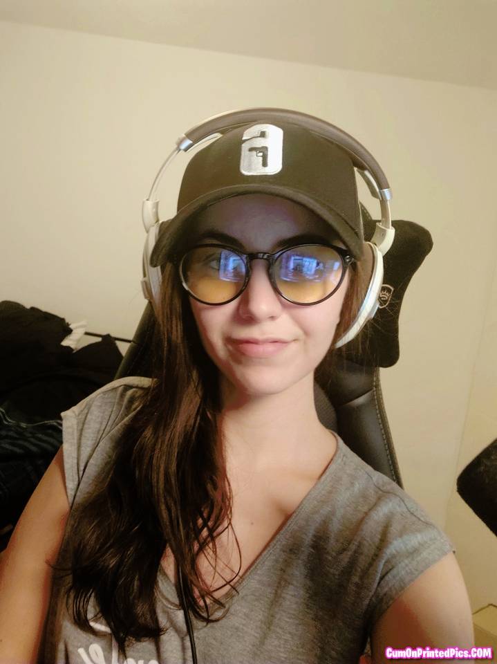 Kitty R6 🙀🙀 | Scrolller