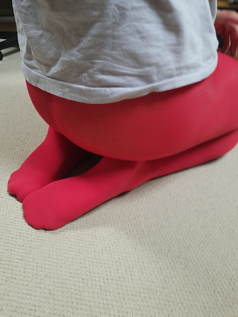 Kneeling in pantyhose | Scrolller