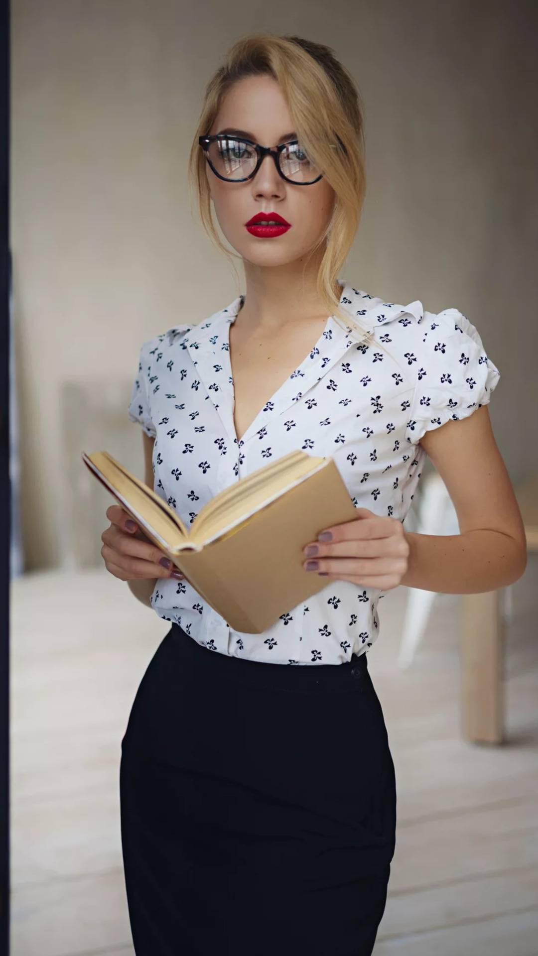 Knowledge got classy | Scrolller