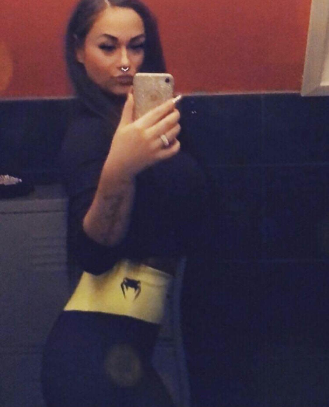 Kommt schon spritzt auf mich benutzt mich einfach ich will es | Scrolller