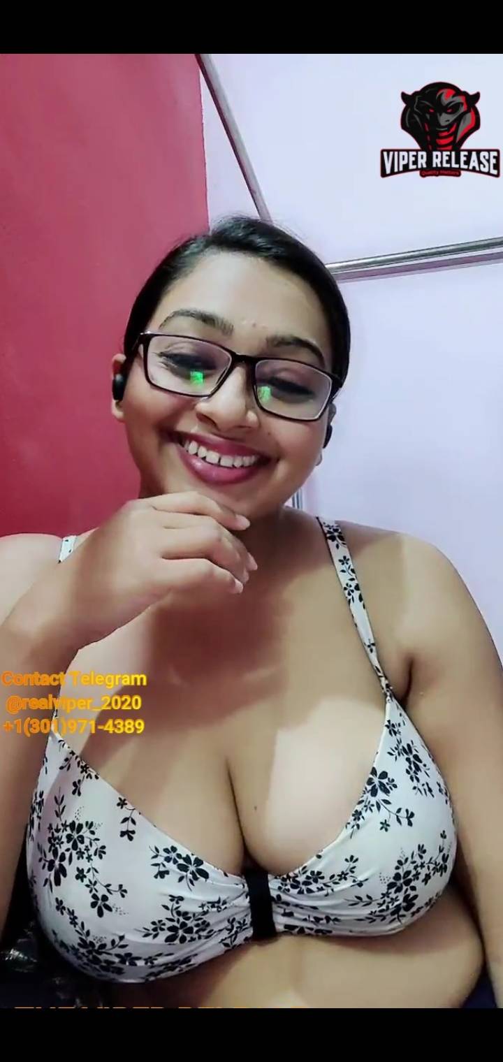 Koyel Dalal H0t And Se*y Deep Cleavage Private show 😋😋😋 link in comments | Scrolller