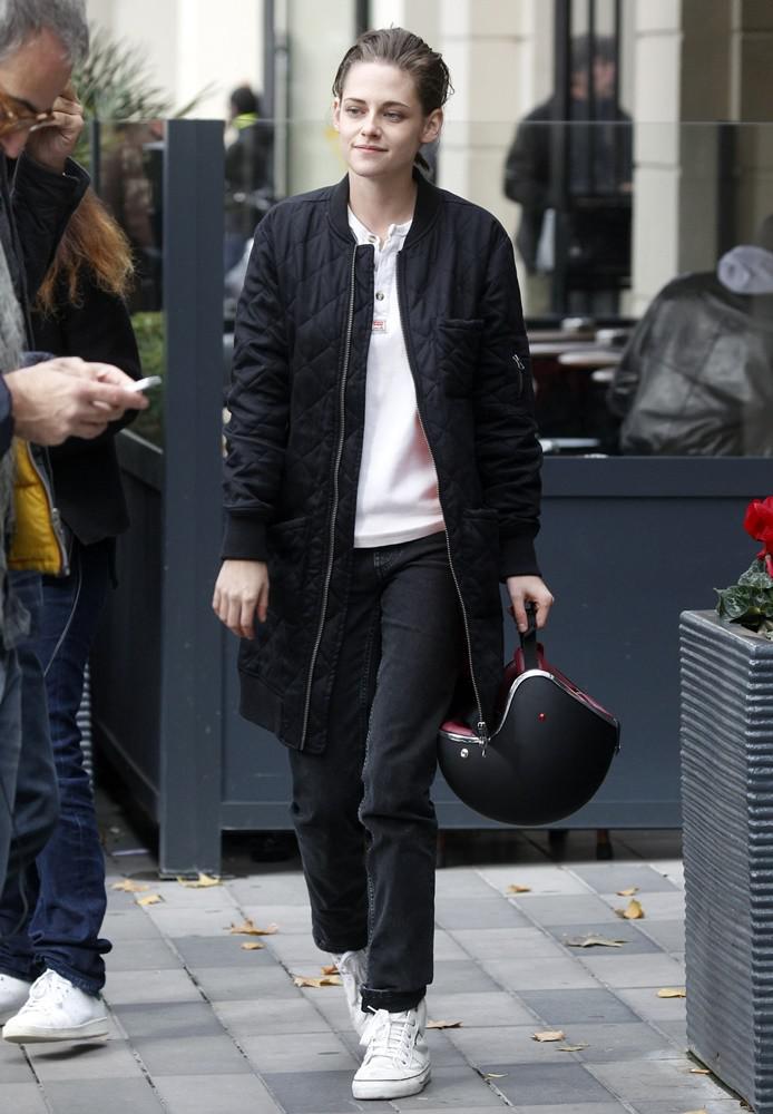 Kristen Stewart coat from Personal Shopper | Scrolller