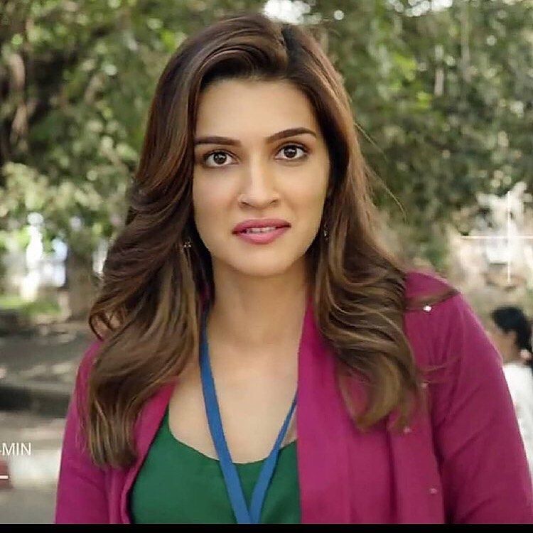 Kriti Sanon | Scrolller