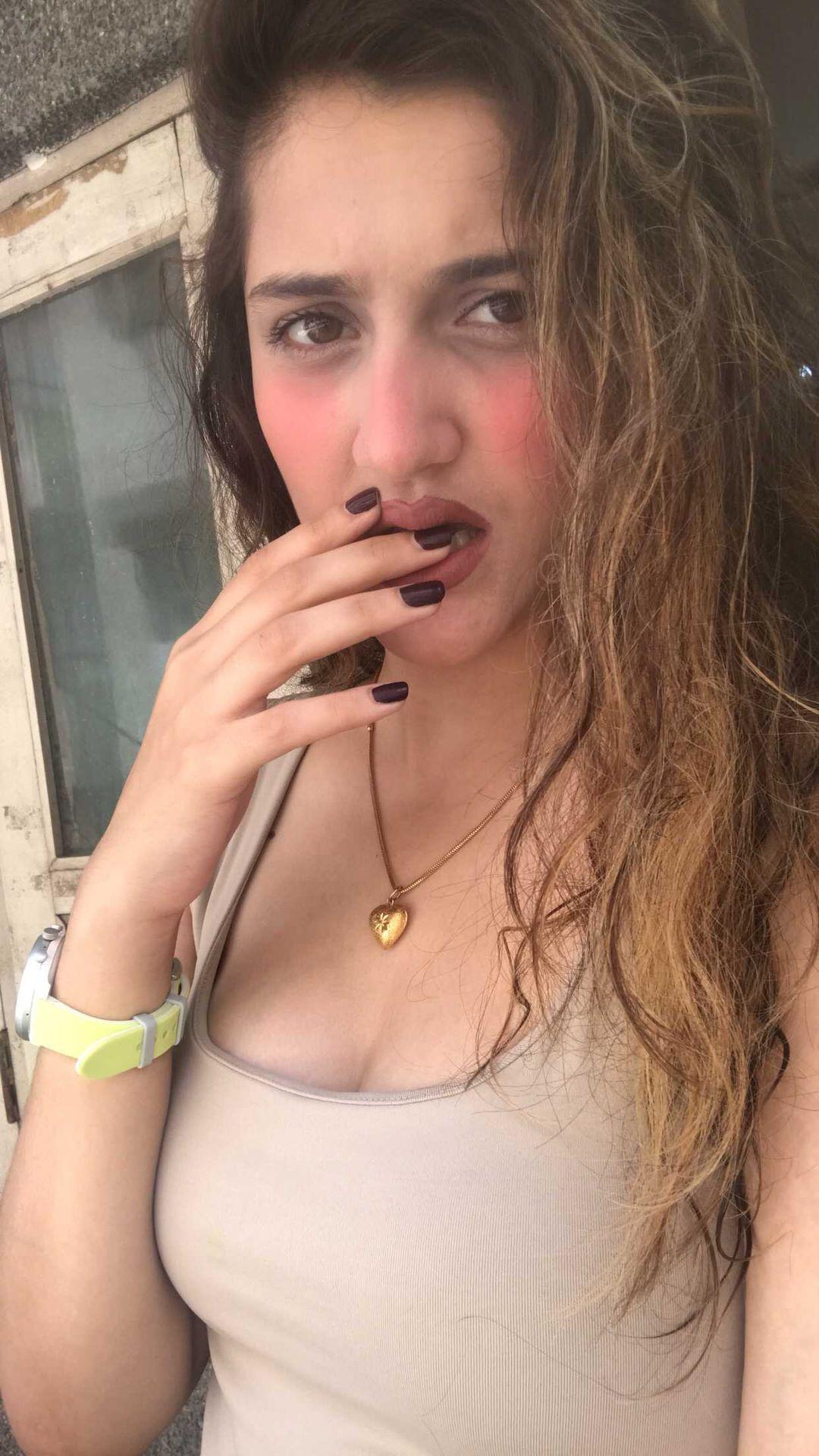 Kuwait X India | Scrolller