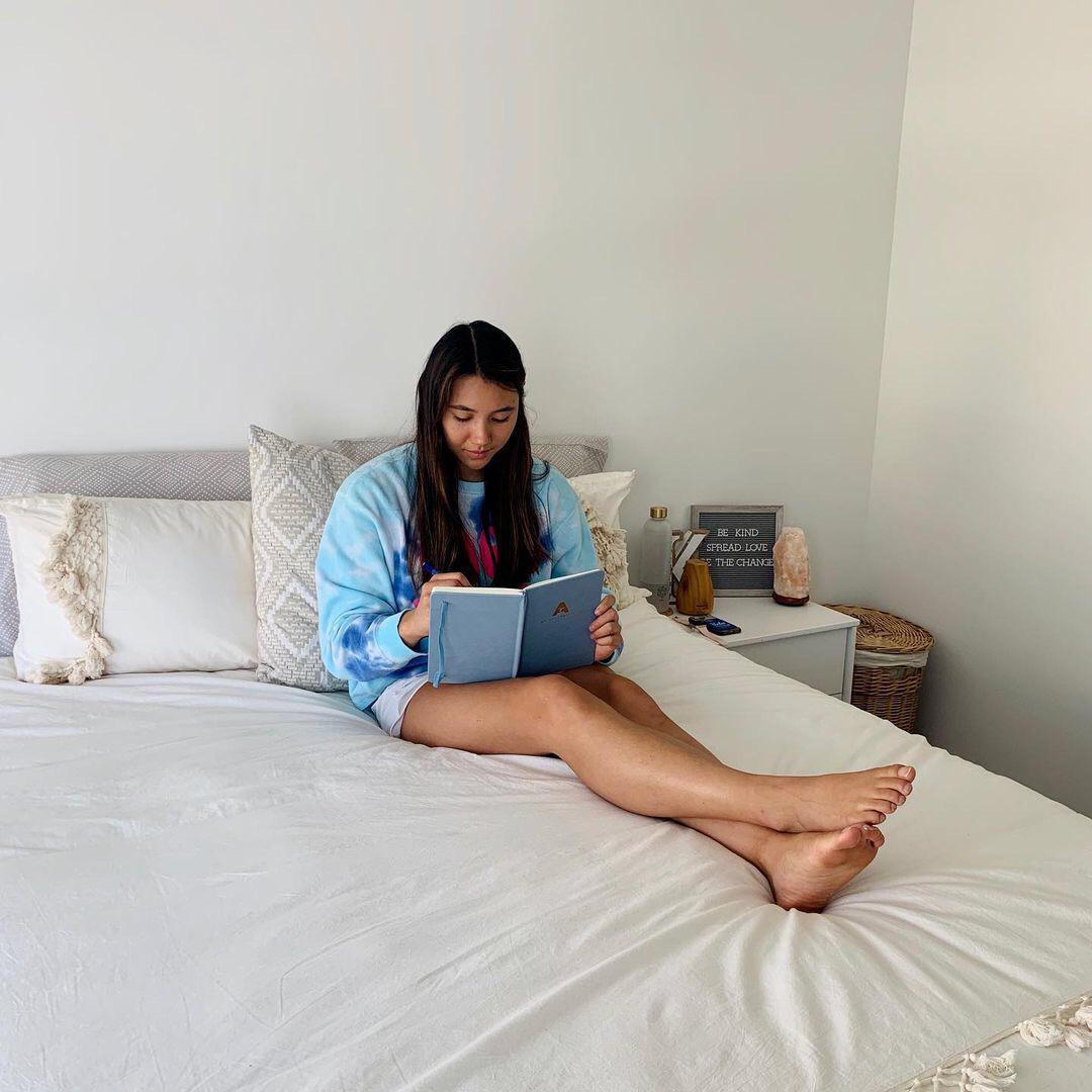 Kyla Ross | Scrolller